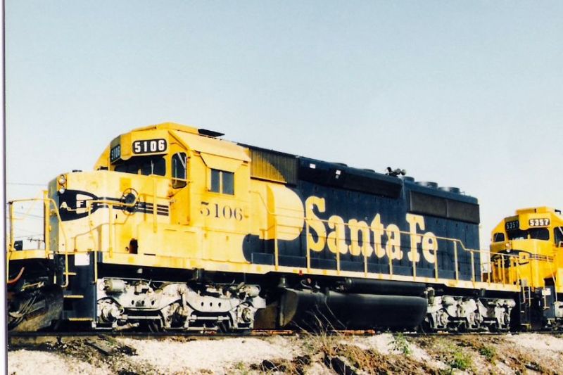 SD 40-2 5106